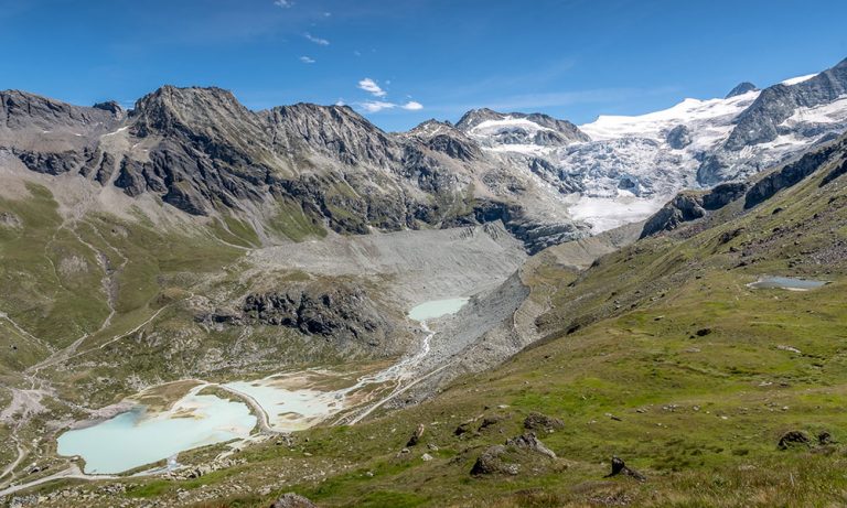 Hiking around Lac de Moiry & Glacier (+VIDEO) | Packed Again