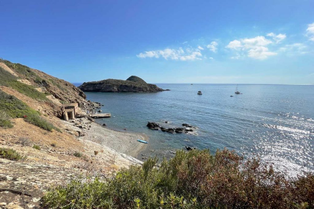 Best Beaches on Elba, Italy – How to Get There & More | Packed Again
